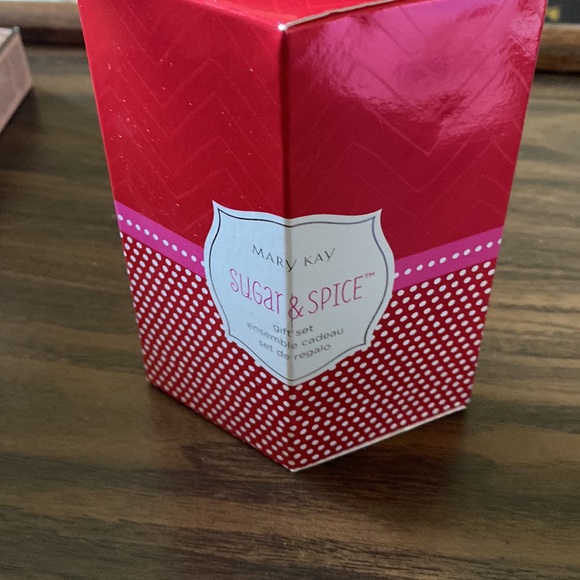 Mary Kay | Bath & Body | New Mary Kay Sugar Spice Gift Set Lotion Lip ...